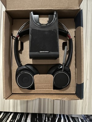 Plantronics Voyager Focus UC Bluetooth Headset/Dock/Dongle B825 ...