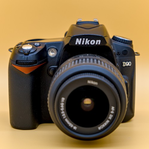 Nikon D90 12.3 MP DSLR Camera Nikkor AF-S 18-55mm f/3.5-5.6 G DX Lens ...