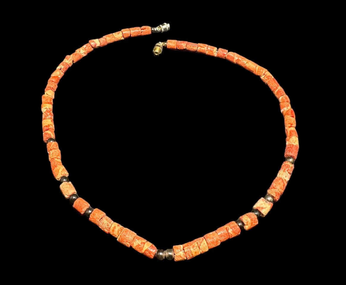Necklace Red Sponge Coral Primitive Style Vintage Round Beads 16.5 in ...
