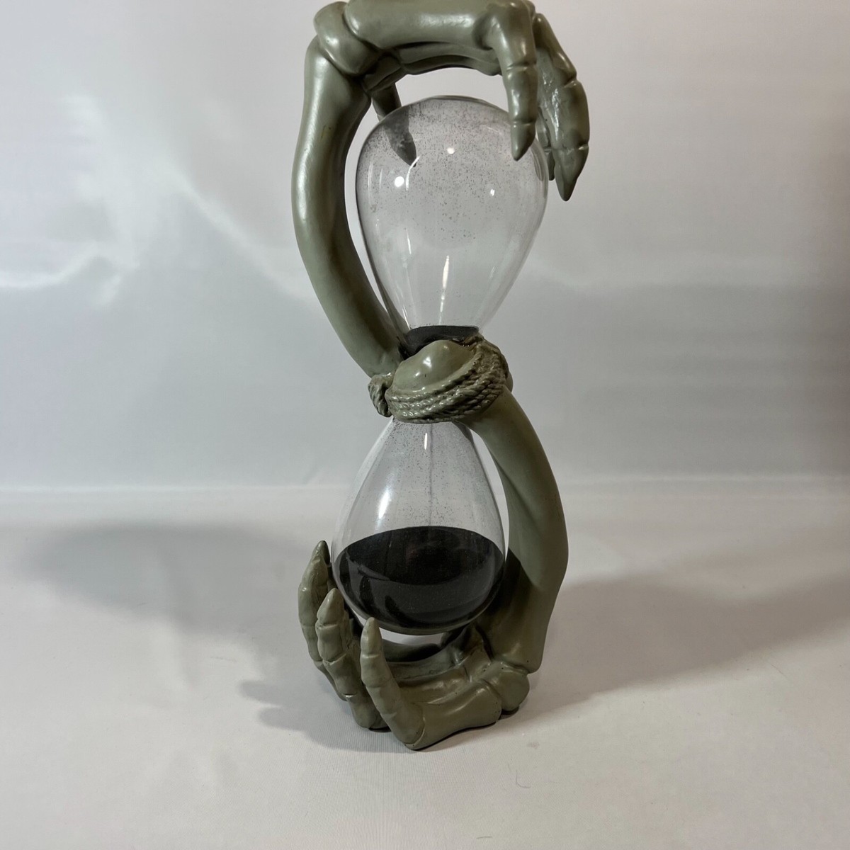 Bone Hourglass
