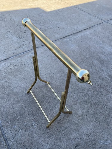 VTG Mid Century MCM Standing BRASS quilt blanket and bathroom towel ...