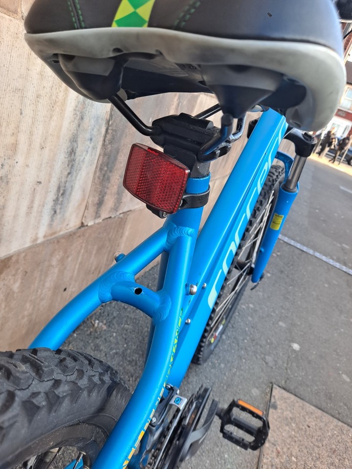 Carrera 18'' Womens Crossfire 2 Hybrid Bike (Blue) - Very Good ...