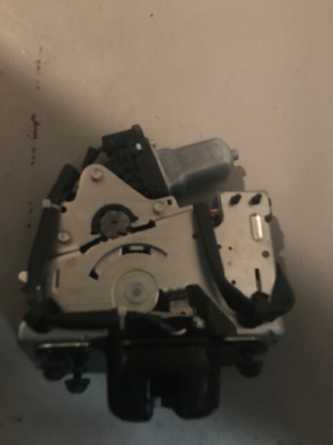 2017 - 2023 CHRYSLER PACIFICA REAR TAILGATE LIFTGATE LOCK LATCH ...