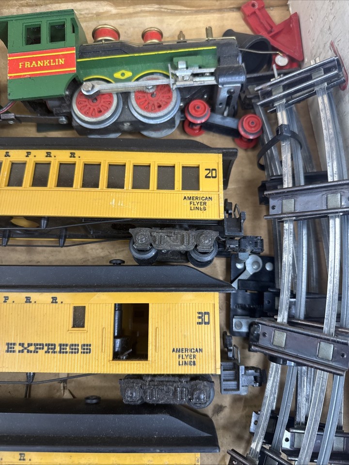 American Flyer Vintage S Gauge Frontiersman Set no20550 With ...
