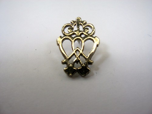 Vintage Collectible Pin: Beautiful Scroll work Filigree Silver Tone ...