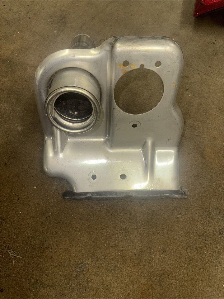 2020-2025 GM OEM Sierra Silverado 2500 3500 Diesel Filler Pipe 85585195 ...