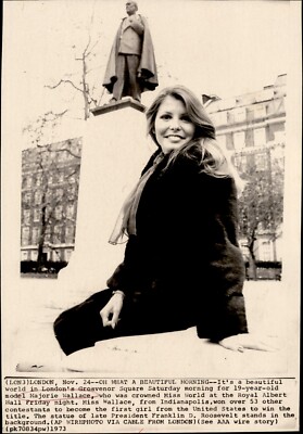 LD384 1973 AP Wire Photo OH WHAT A BEAUTIFUL MORNING MODEL MARJORIE ...