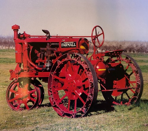 Mc CORMICK DEERING -FARMALL F 20 Steel Wheels Tractor - MAGNET | eBay