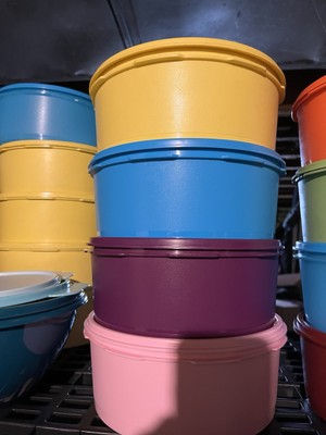 3 new 1 used "8 diameter Tupperware rounds 3" high, beautiful unique ...