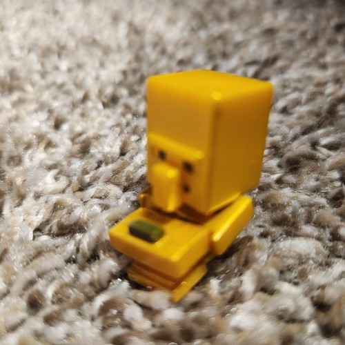 Minecraft Mini-Figures Chest 1" Gold Blacksmith Villager Mini Figure | eBay