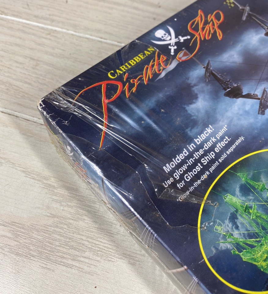 Revell Caribbean Pirate Ship Plastic Model Kit 1:72 Scale 2011 Sealed ...