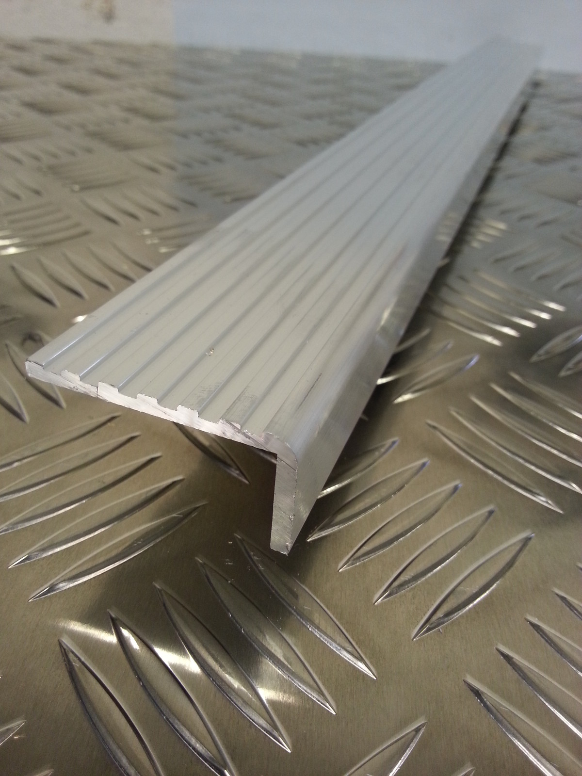 Aluminium Stair Tread Nosing Ribbed Fluted Angle Silver Anti Slip ...