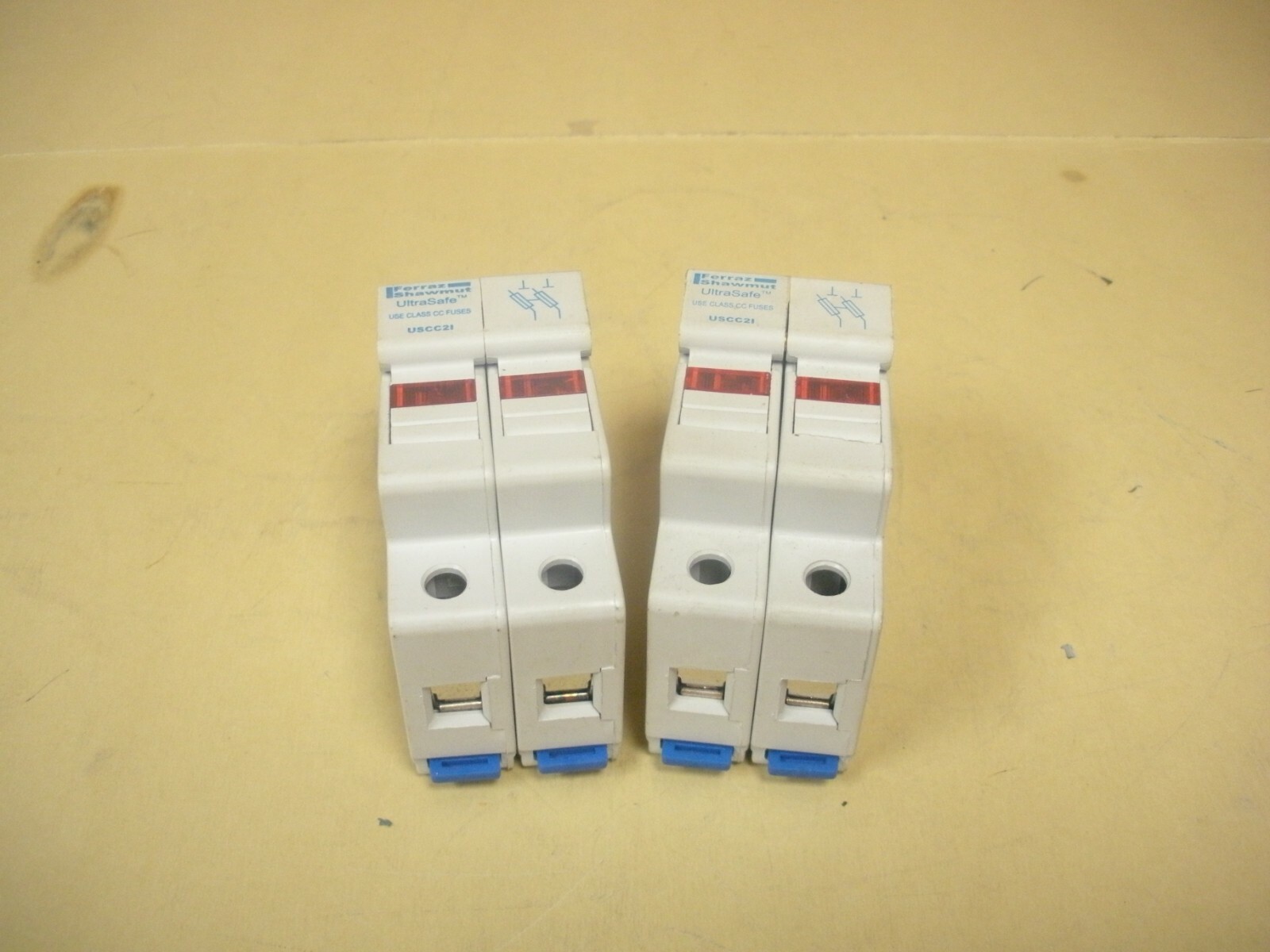 Ferraz Shawmut USCC21 Ultra Safe Fuse Holder With Fuses , lot of 2 | eBay