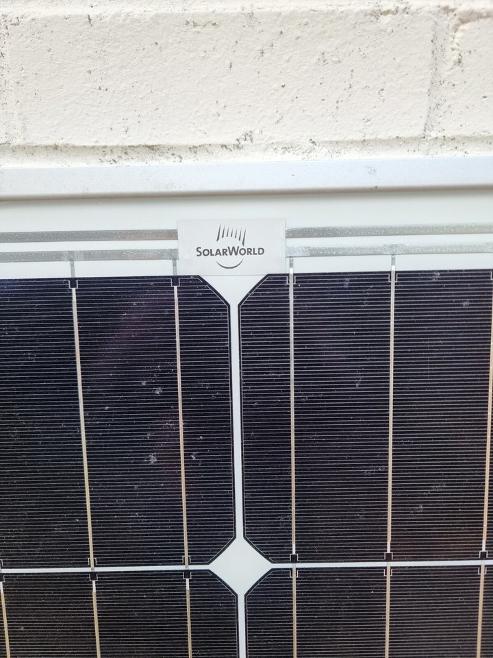 14x Solarworld Solar Panels - SunModule Plus SW 250 Mono - 3.5 Kw ...