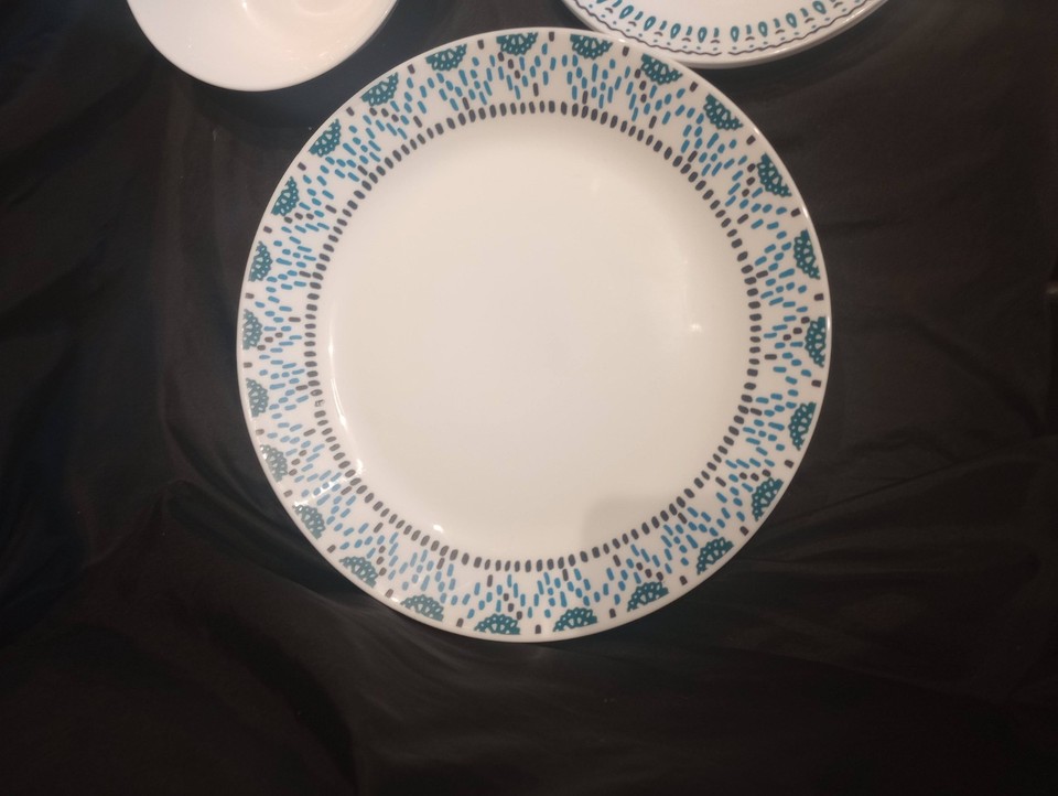 7 pc Corelle Everyday Expressions Azure Medallion Dinnerware Set | eBay