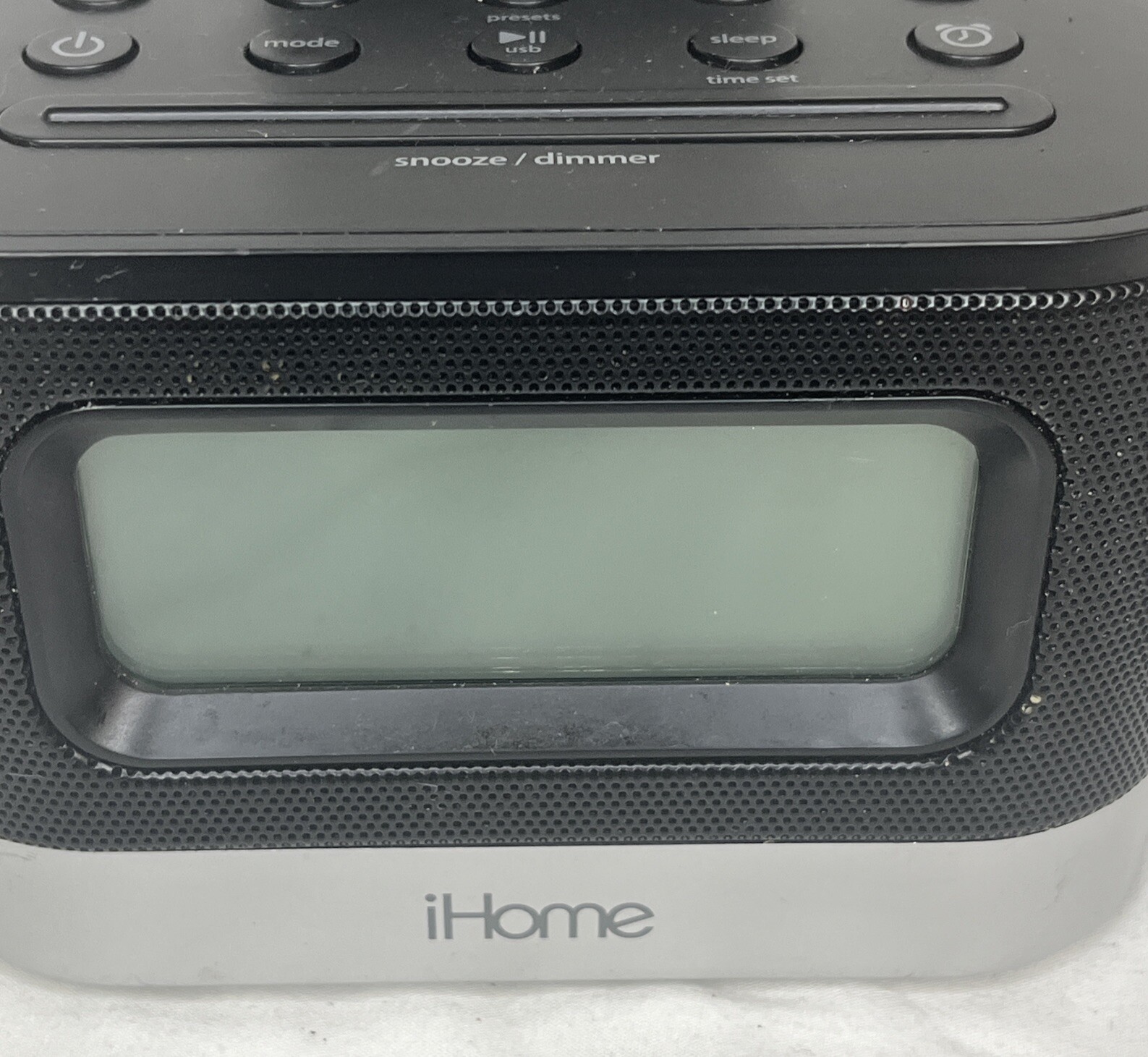 iHome IPL8BN Stereo FM Clock Radio With Lightning Dock for iPhone 5 5s ...