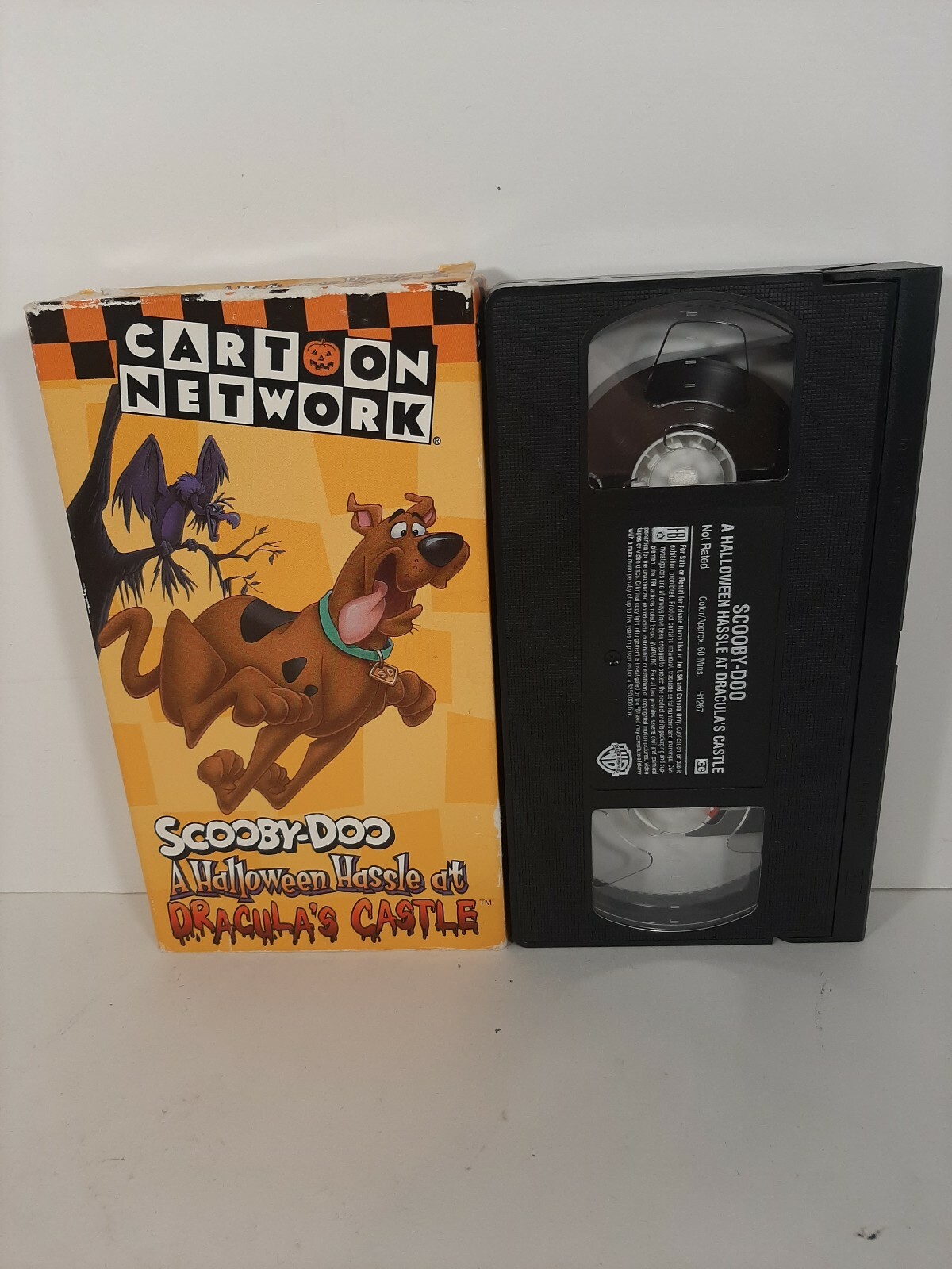 Scooby Doo: A Halloween Hassle At Dracula's Castle VHS 1997 Cartoon ...