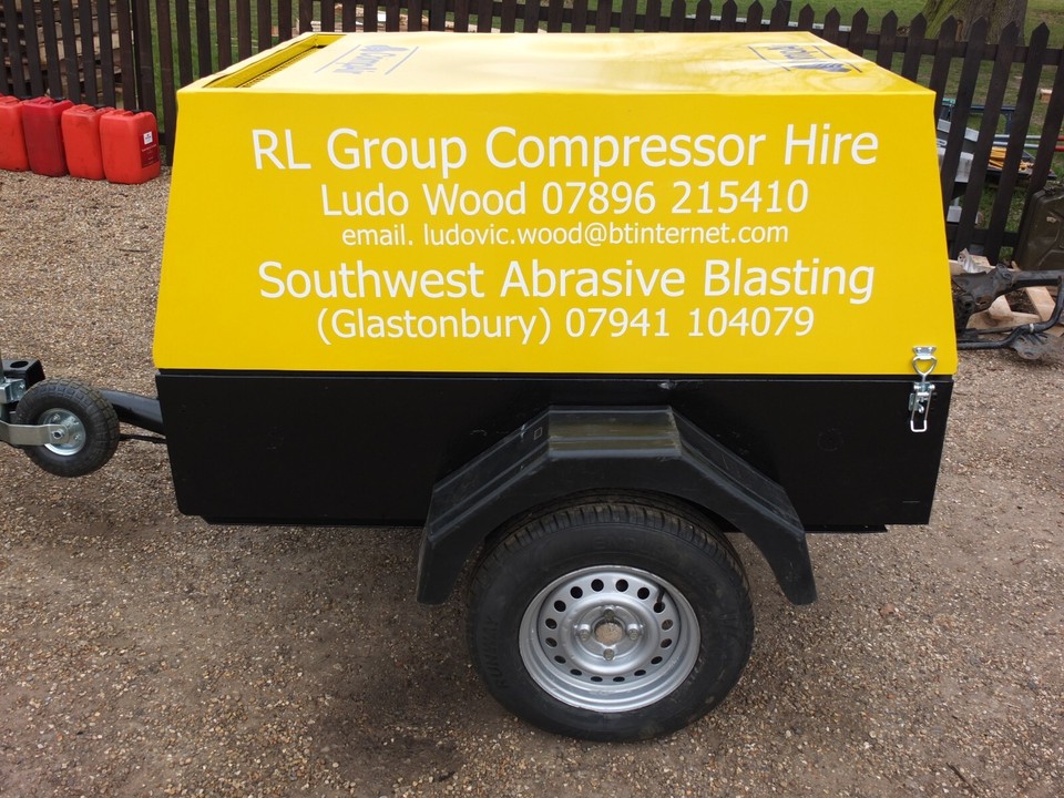 Diesel Compressor Servicing Road Tow Compressor Servicing On Site ...