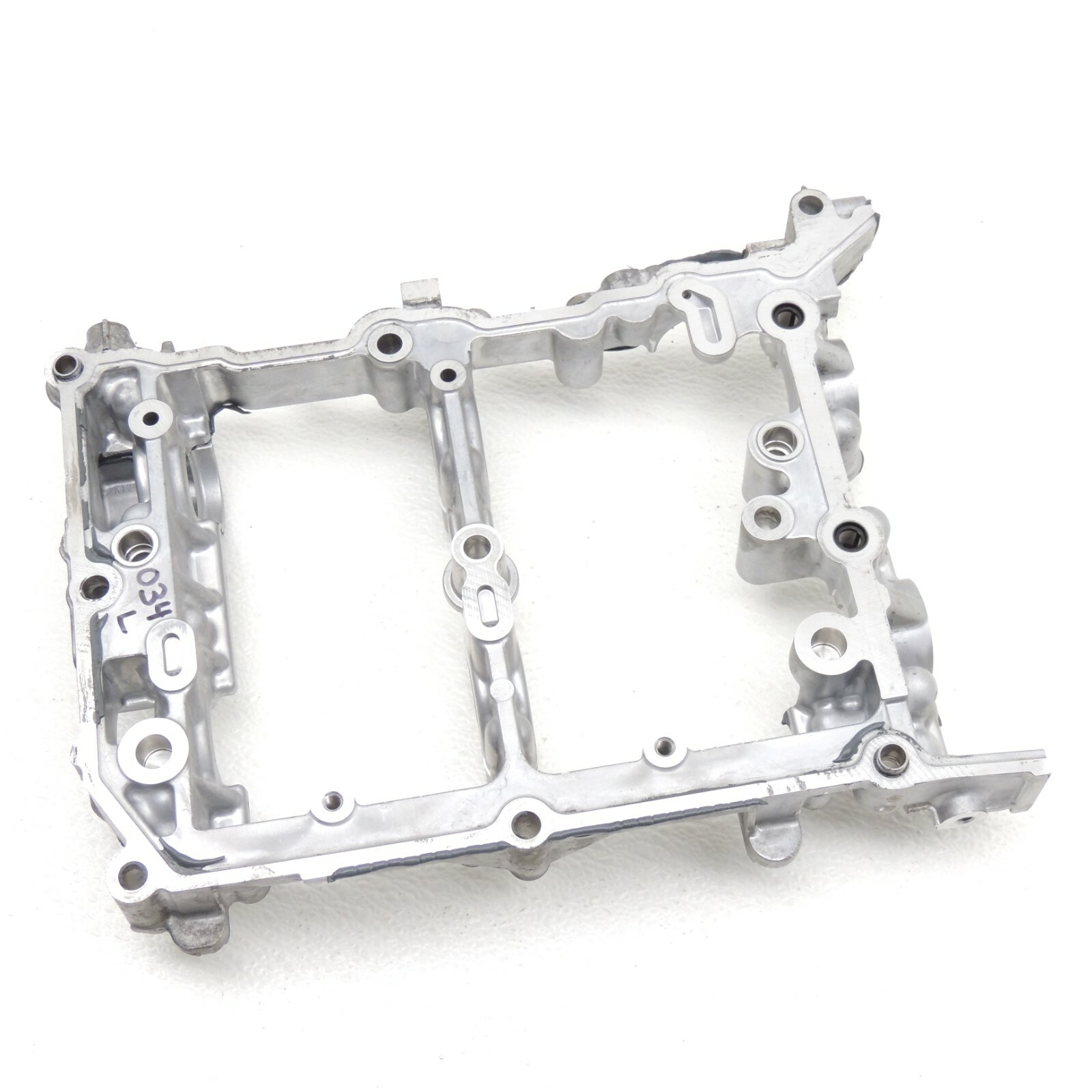 2017 Subaru Impreza Wrx 2.0T Left Drivers Cylinder Camshaft Carrier Oem ...