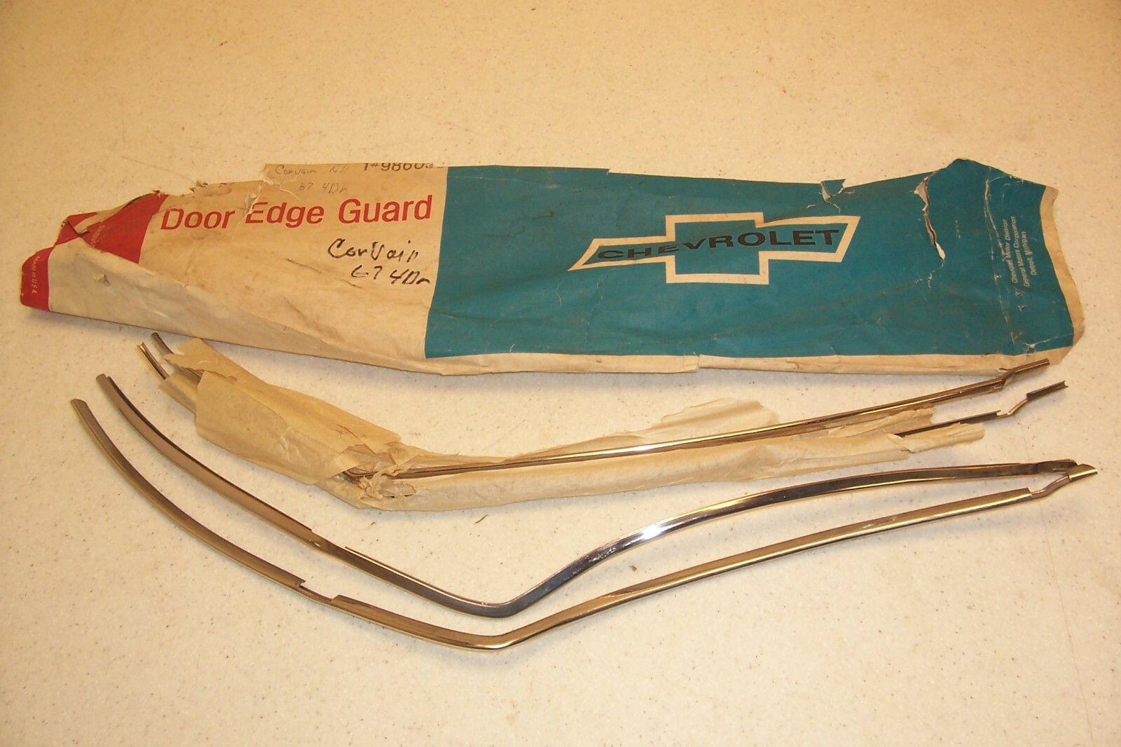 65 66 67 68 CHEVROLET CORVAIR MONZA NOS DOOR EDGE GUARDS 4 DR. ORIGINAL ...