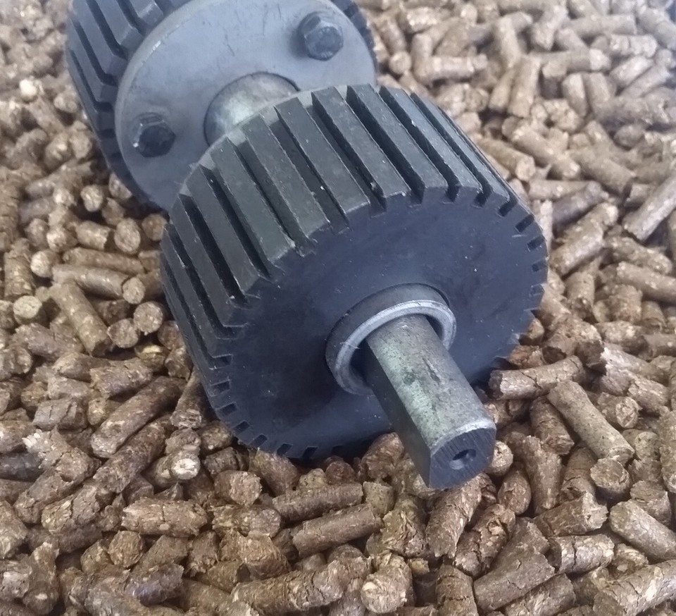 5" (120mm) Roller Assembly and Die for Replacement or Homemade Pellet ...