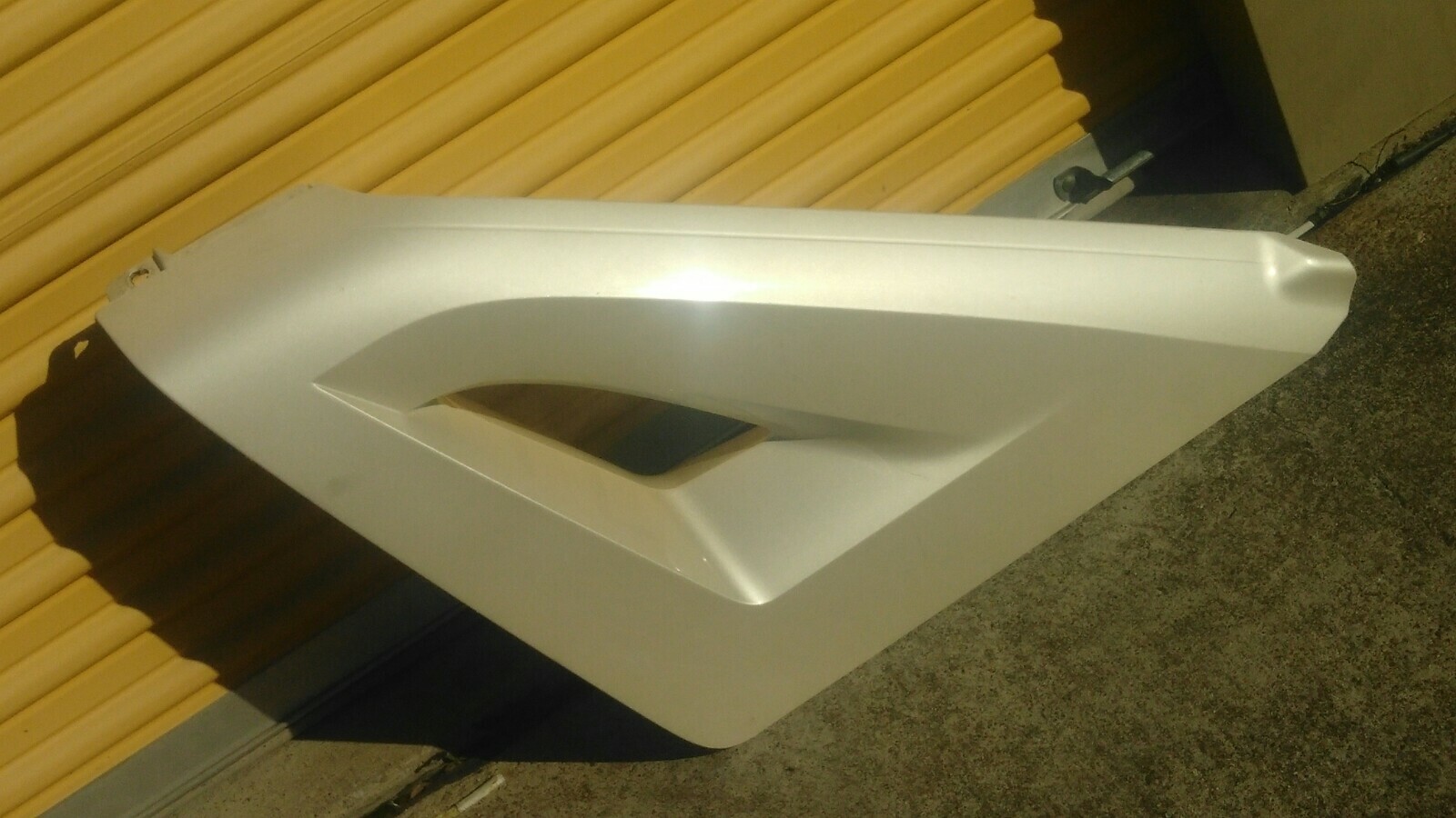 2007-2014 CADILLAC ESCALADE EXT TRUCK LEFT REAR D PILLAR CLADDING TRIM ...