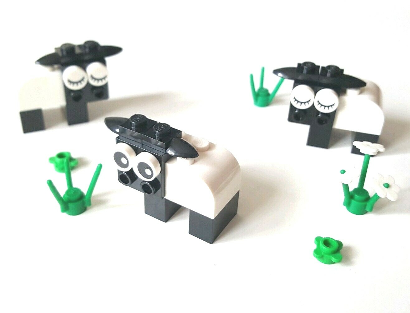 LEGO Sheep Herd/ Flock of 3 with Grass Mini Build - Farm Animals | eBay