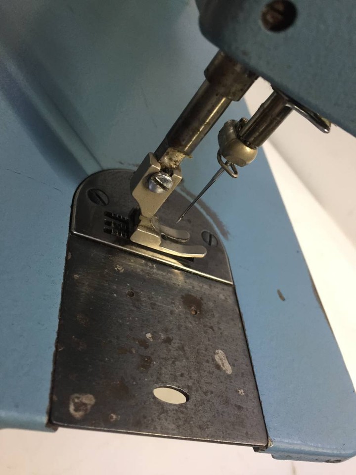 SINGER Blue Champions 120u Industrial Sewing Machine Retro Vintage from ...