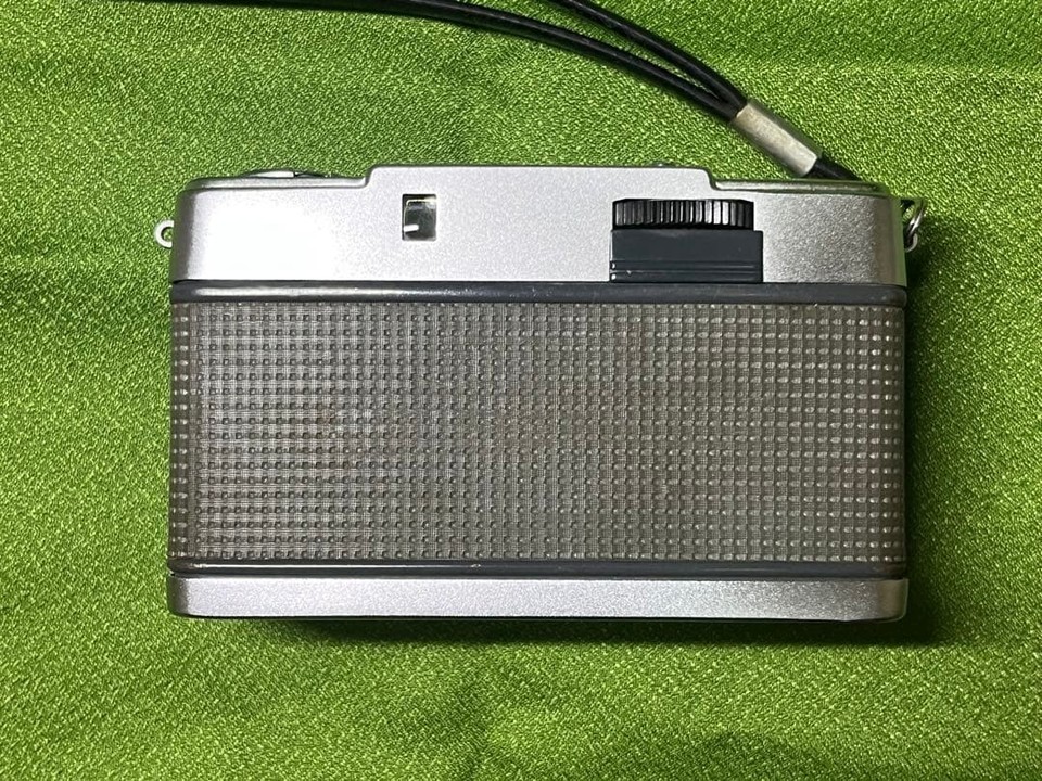 Excellent Condition OLYMPUS PEN EE Compact Film Camera | eBay
