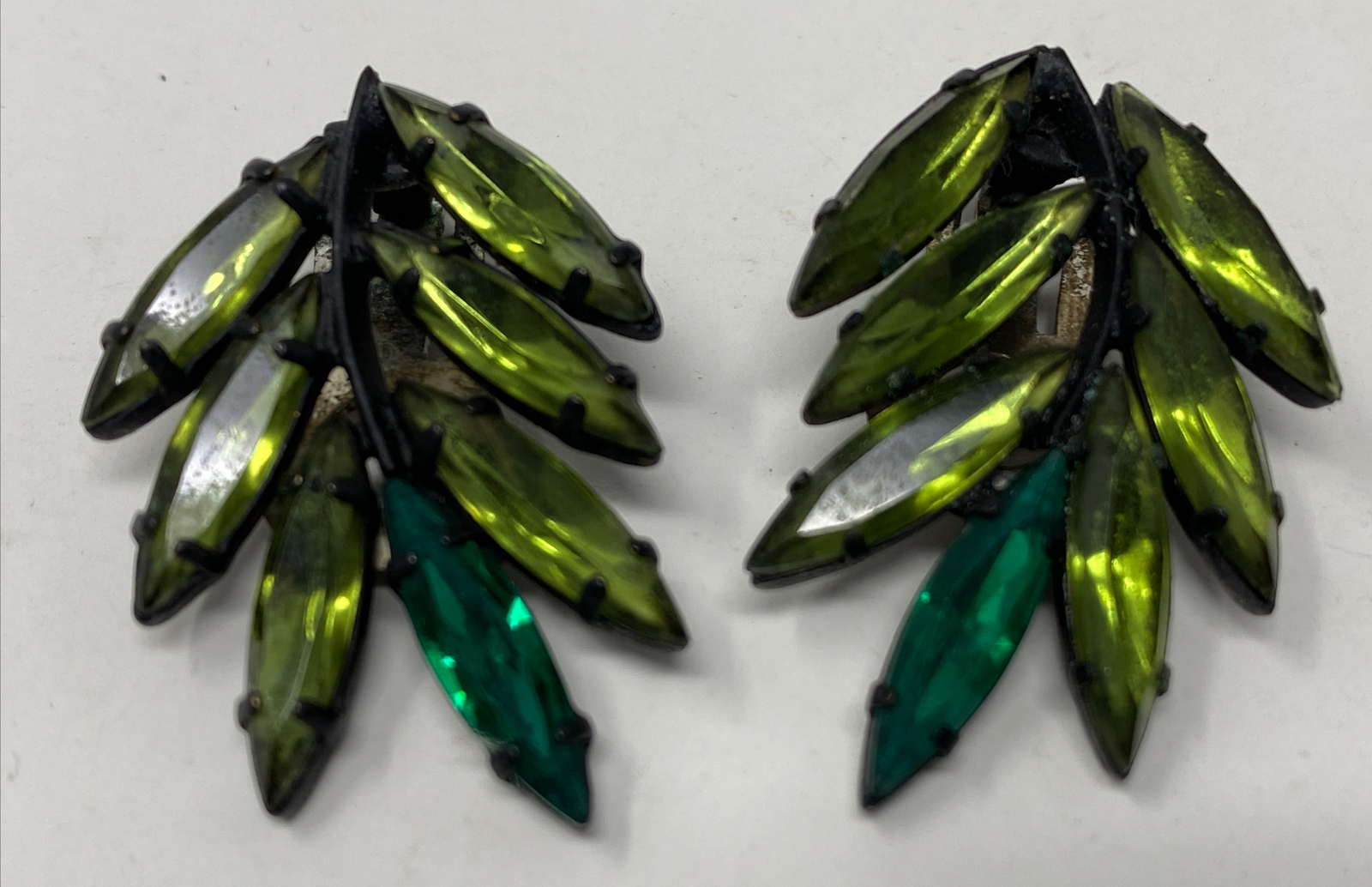 Vintage AUSTRIA Austrian Crystal Green Marquis Rhines… - Gem