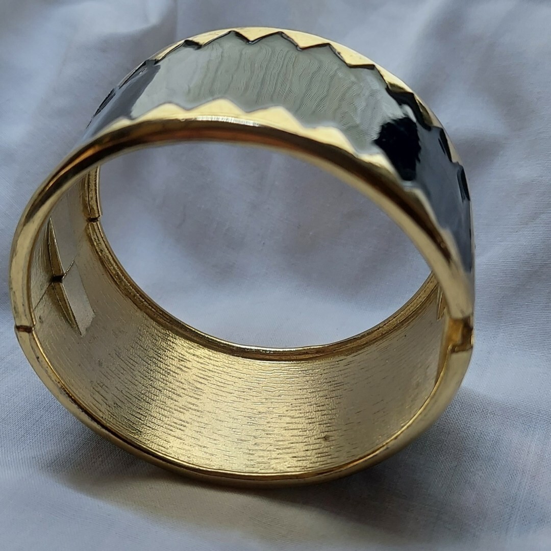 Brass Tone Spring Loaded Cuff with Spiked Black Ename… - Gem