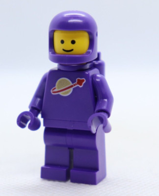 Dark Purple Spaceman Astronaut Dreamer Classic Space LEGO® Minifigure ...