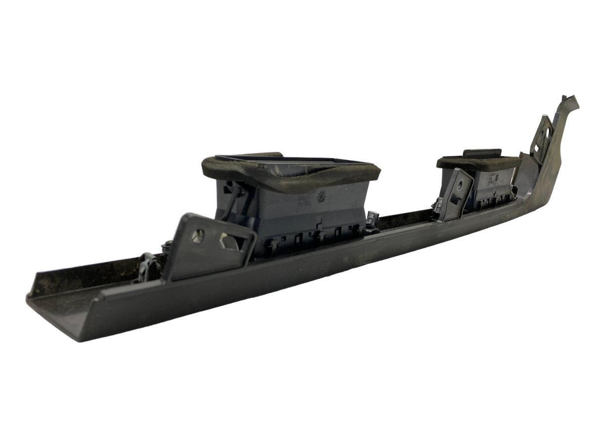 82216234 82165751 W0477001 9502549 Airflow Regulator in Dashboard ...