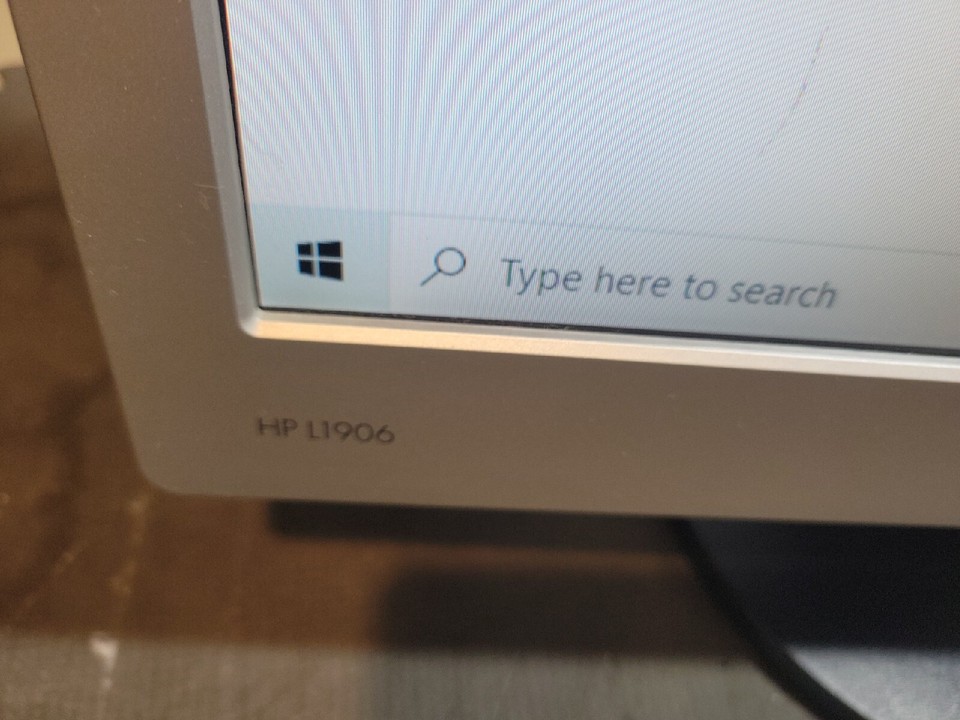 Hewlett Packard L1906 LCD Monitor. Classic Clear Screen!! 683728184322 ...