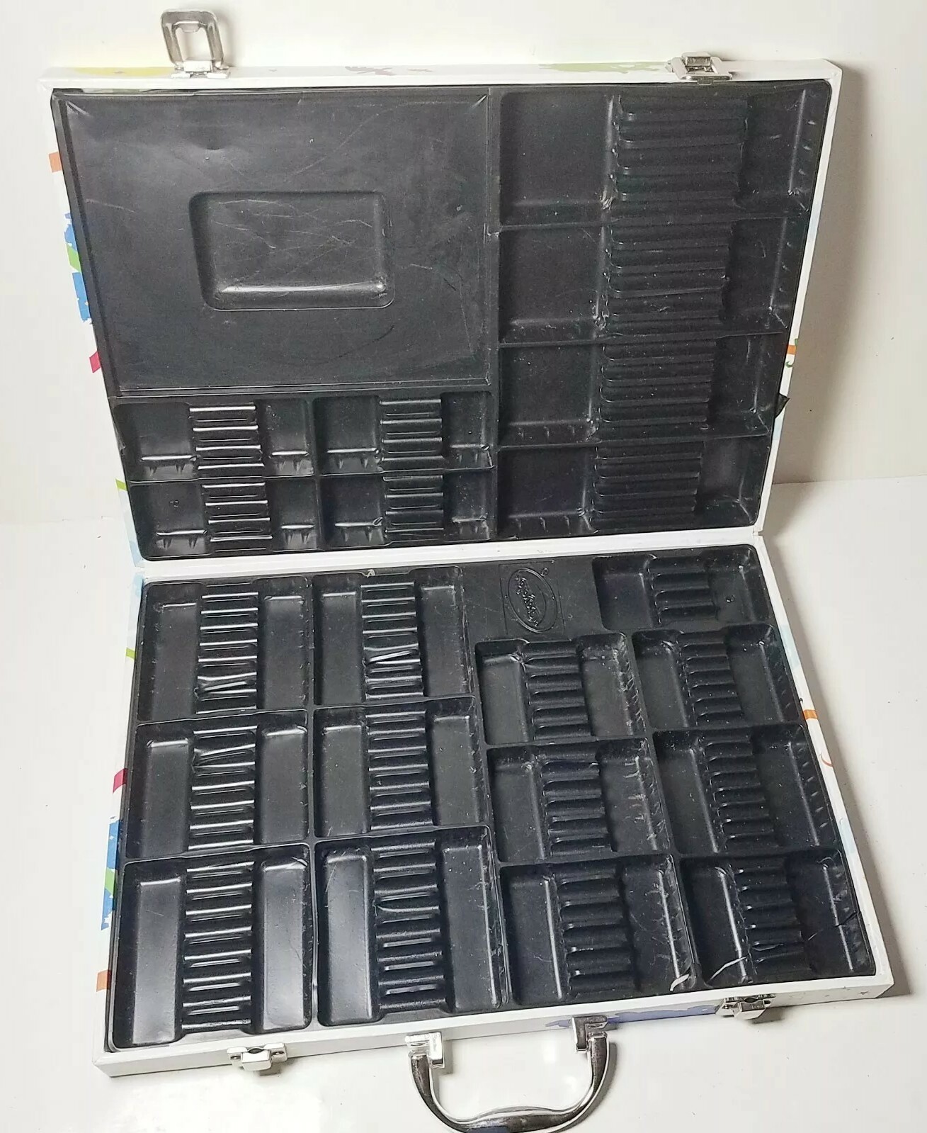 2013 Crayola Decor Art Briefcase Coloring Drawing Set Draw Paint EMPTY ...