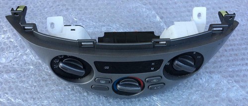Toyota Tarago ACR30 30 Series air climate con HEATER CONTROL and CLOCK ...