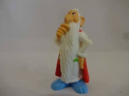 TV Figure / Asterix Series / Thinking Miraculix, Druid | eBay