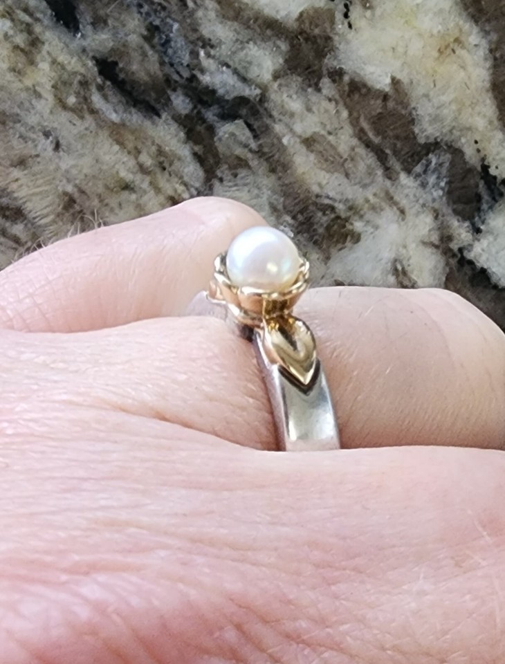 Retired James Avery Sz 5 Pearl with 14kt Gold Leaf Buttercup Setting ...