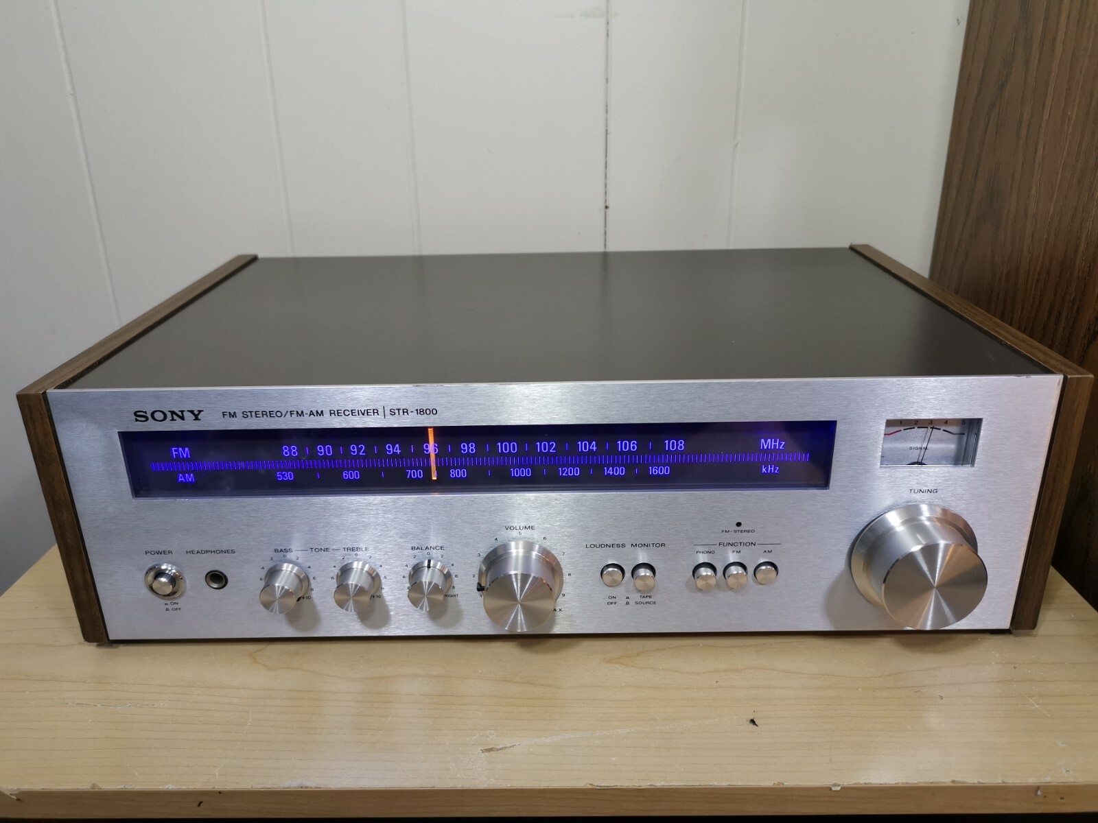 Vintage Sony Receiver Model STR-1800 " VERY RARE" | eBay