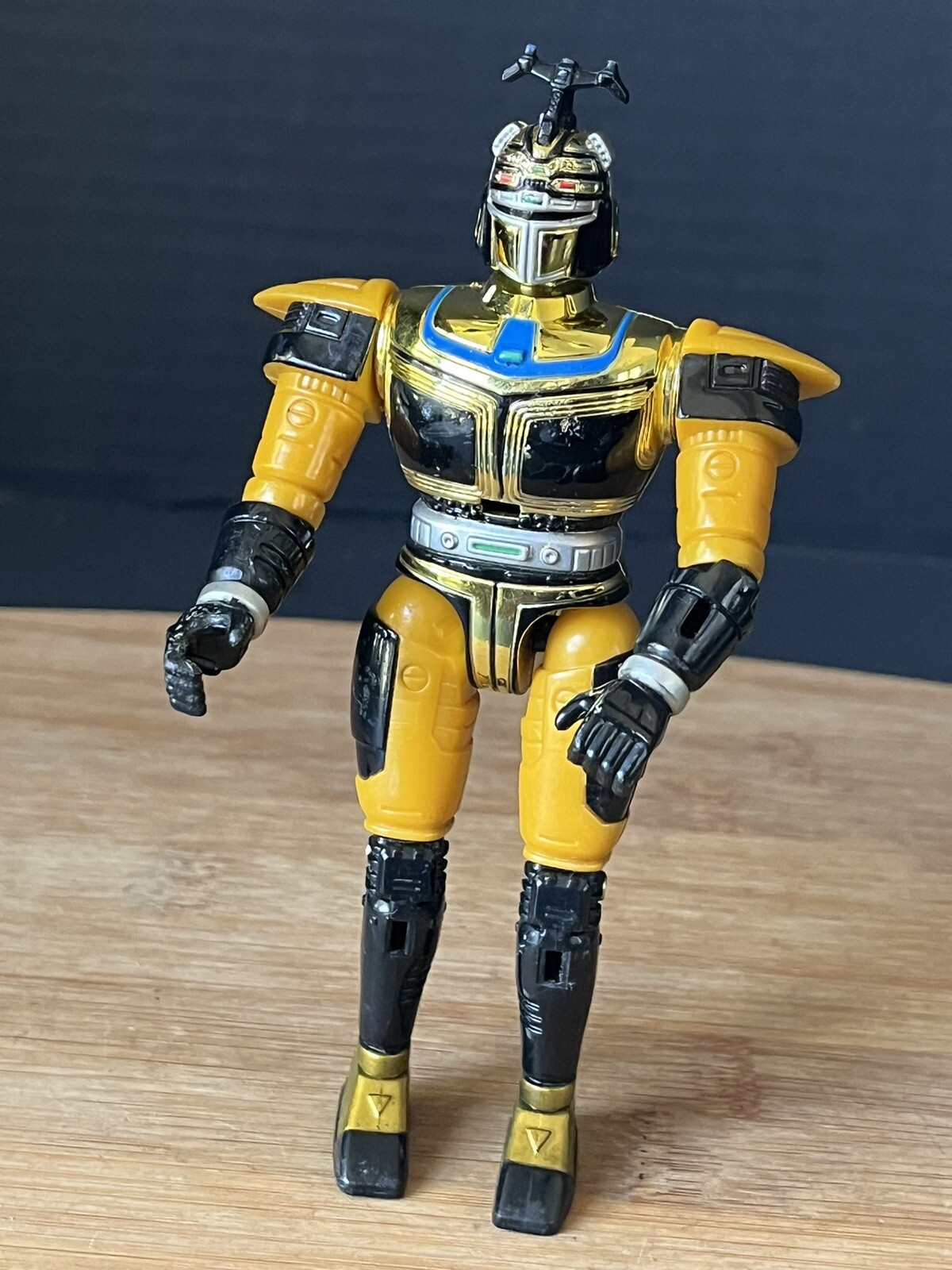 Bettleborg Metallix Mega Spectra Chromium Gold Action Figure | eBay