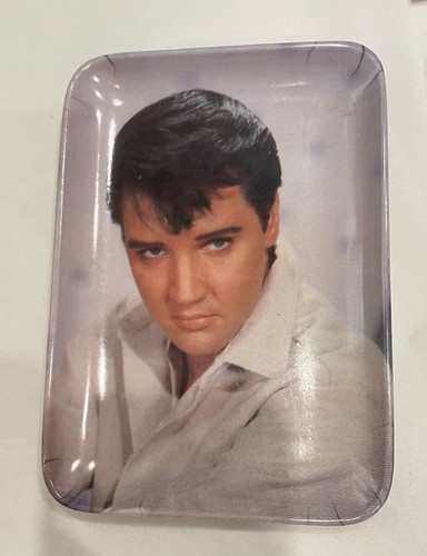 RARE LOT OF 18 VINTAGE ELVIS ITEMS CHECKBOOK CASE, MUSIC BOX, PINS ...