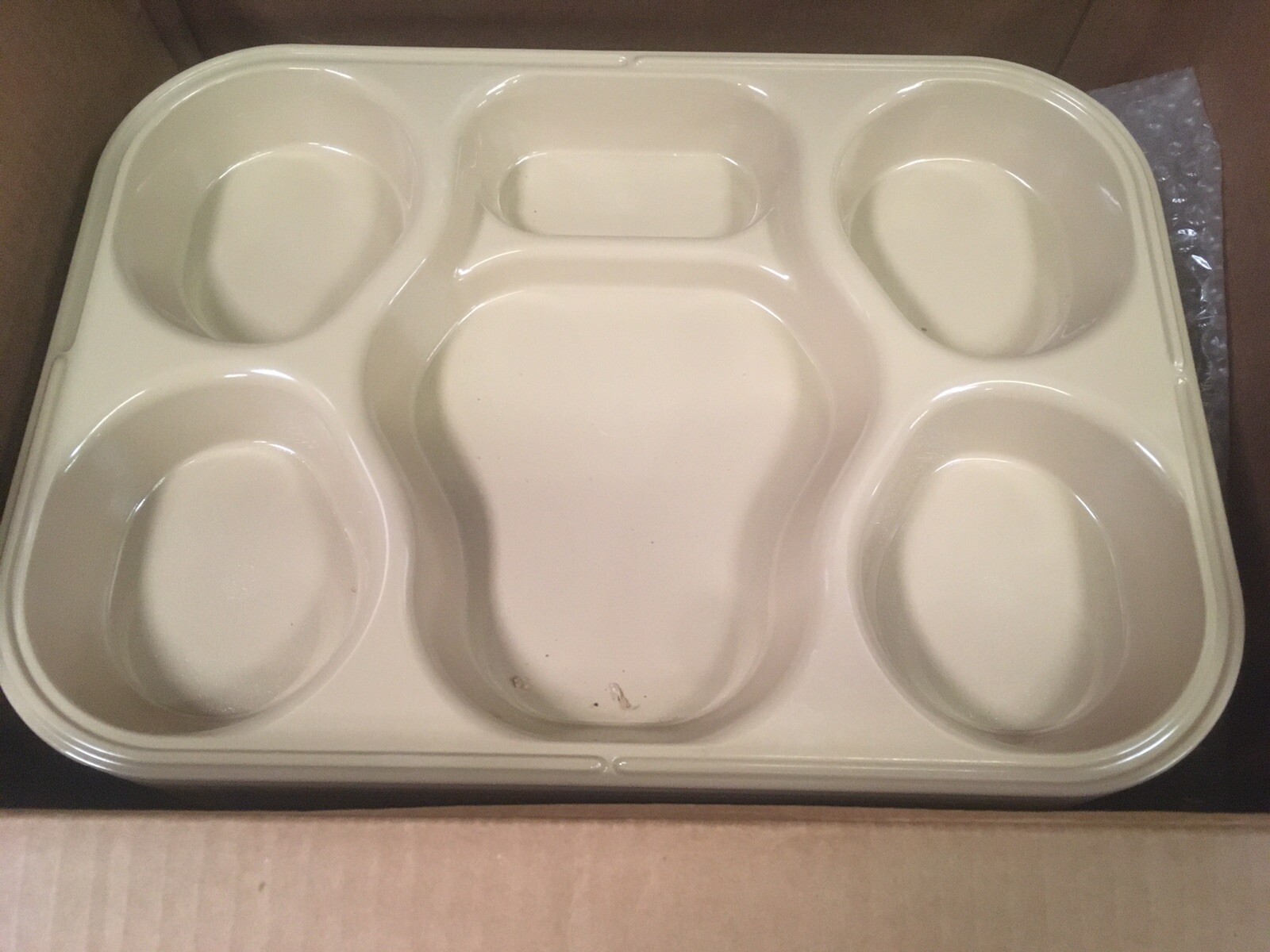 24 ~ Prison Jail Cafeteria Divided Food Trays DURALUX T-200 ~ Design ...