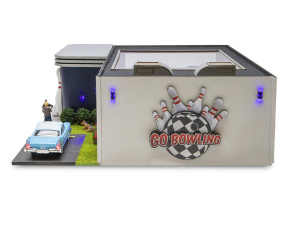 O Scale Bowling Alley Lanes Building with LED Lights Vehicle Figures ...
