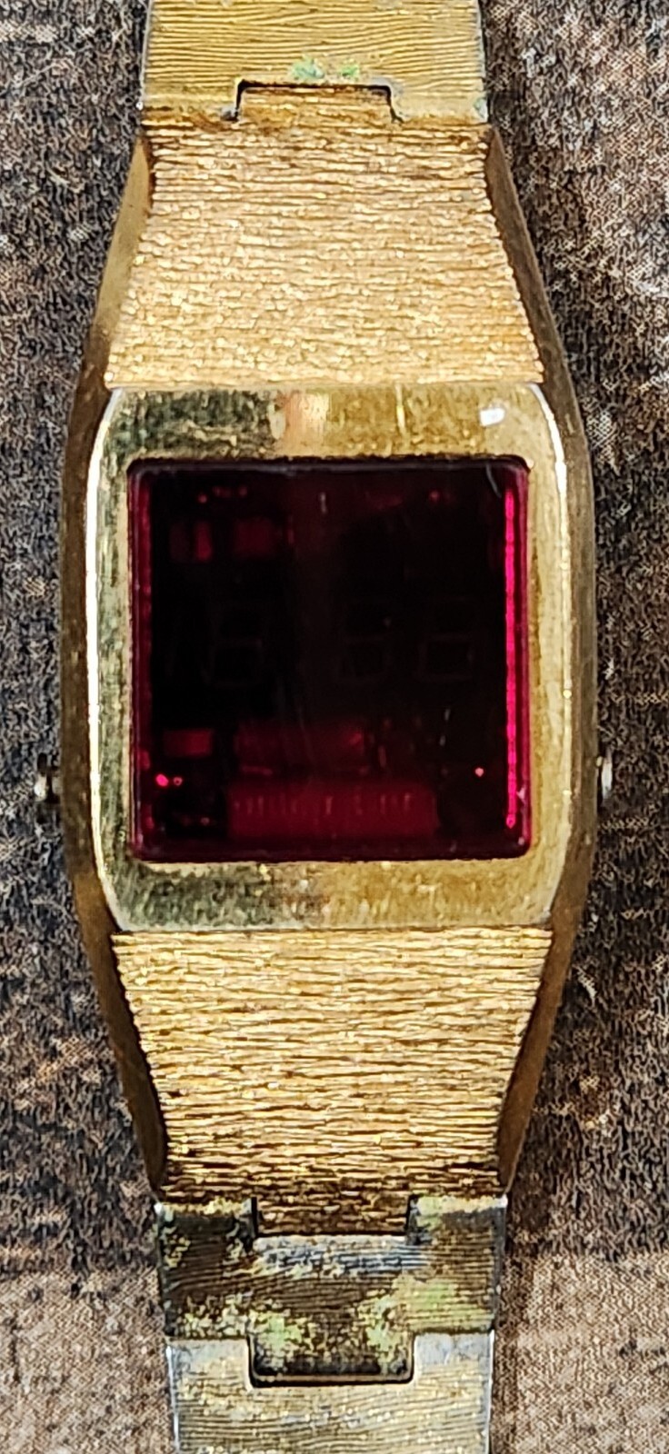 Vintage Compu Chron Womens Watch Digital LED Gold Tone Not Working For ...