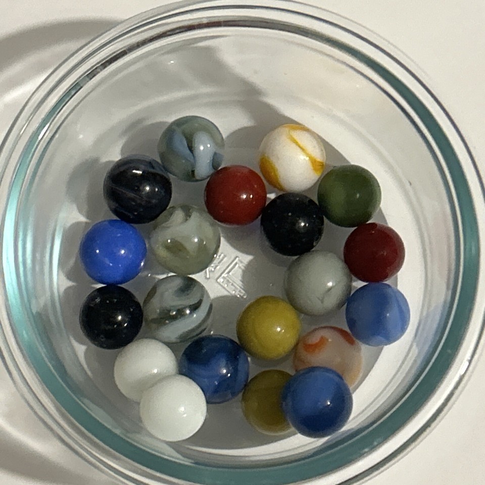 AUTHENTIC Vintage Marbles LOT of 20 - 1930-1950s ~ 8 SWIRL Marbles ...