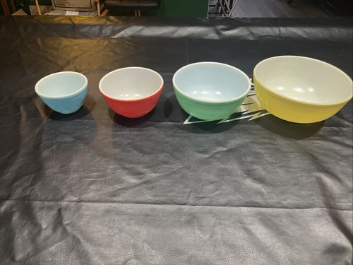 Glossy Bright Solid Color! Vintage 4 Pyrex Mixing Bowls Primary Colors ...