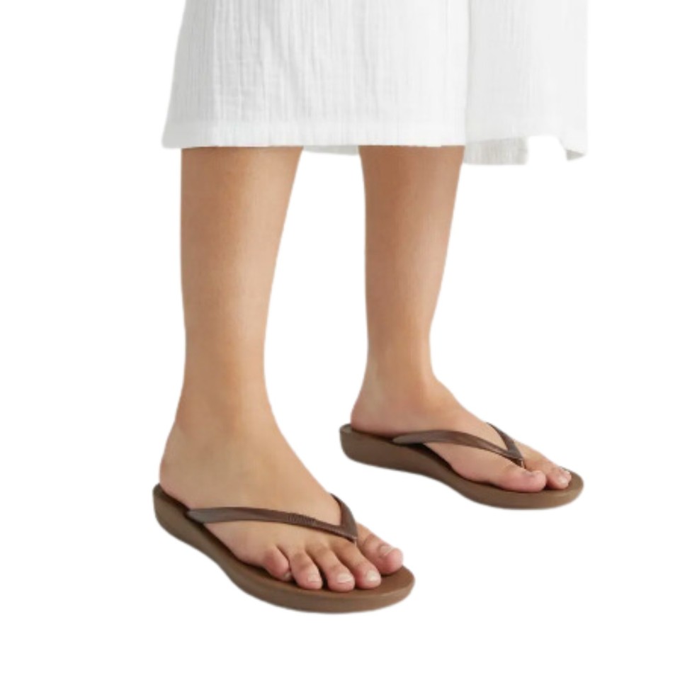 Fitflop Women's Waterproof Iqushion Rubber Flip Flop Sandals - Colors ...