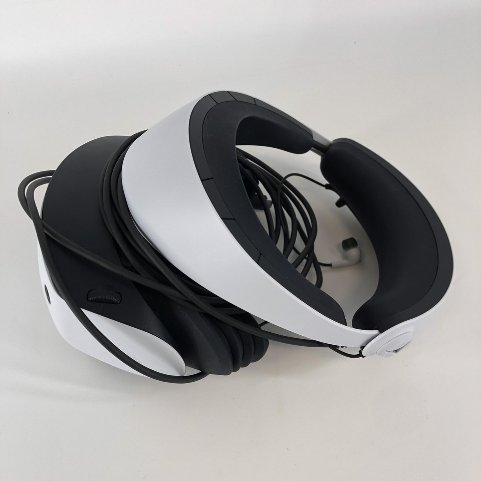 Sony PlayStation VR2 Headset Very Good Condition w/ Controllers ...