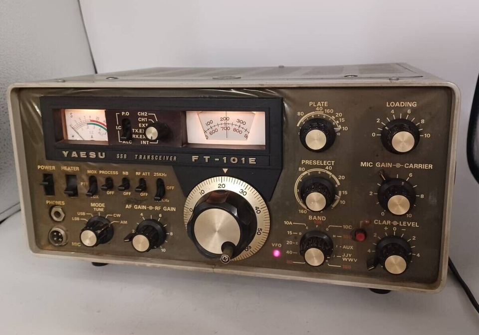Yaesu Model FT-101E SSB Ham Radio Amateur HF Transceiver 13.6kg Audio ...