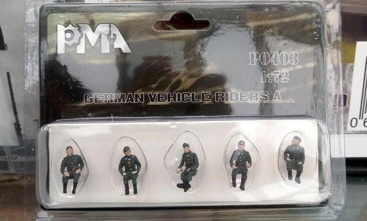 PMA 1/72 German Army vehicle sitting 5 soldier group B section P0403 ...
